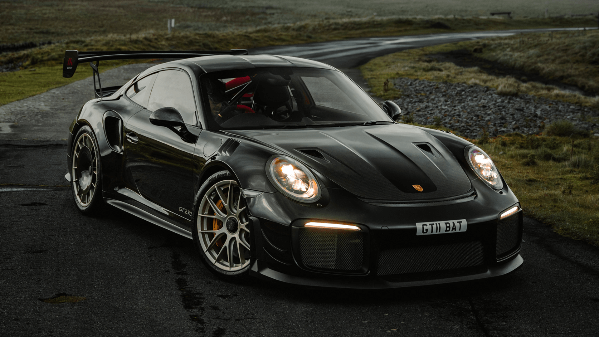 Porsche GT2 RS MR - WAMBARN